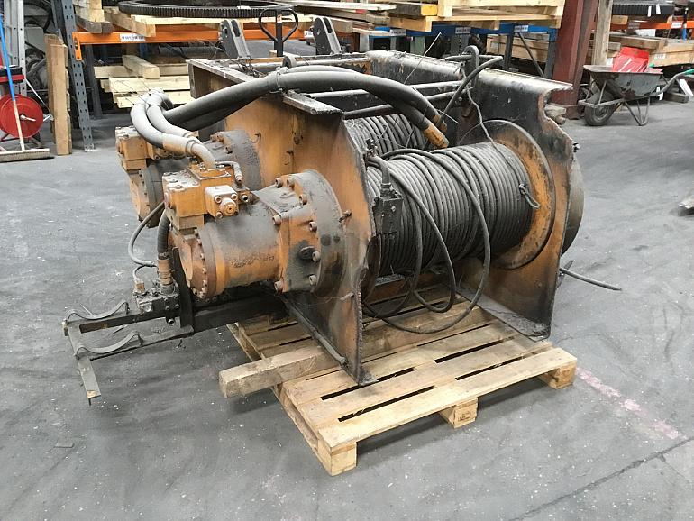 Tornos | Kato NK 500 winch | UCM Holland