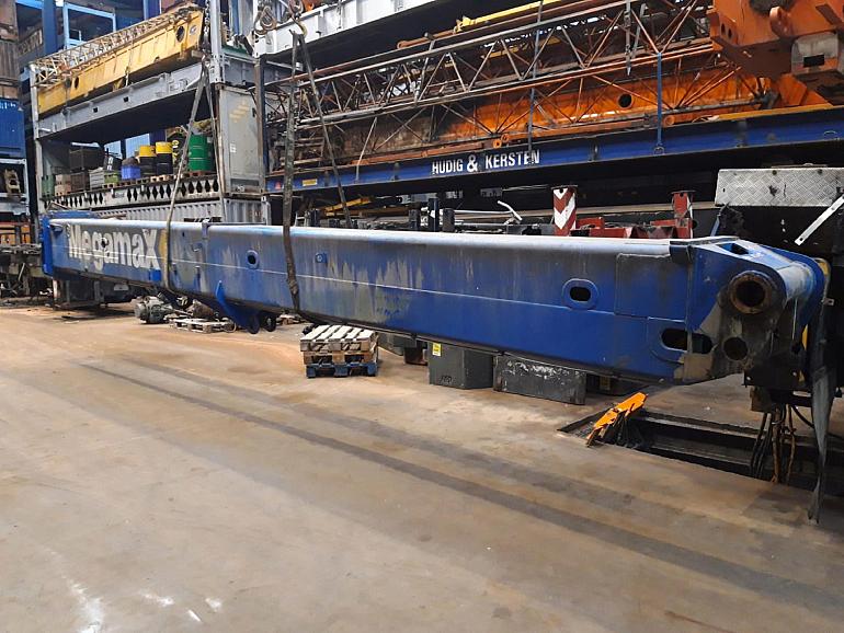 Telescopic boom sections | Liebherr LTM 1035-2 pivot section | UCM Holland