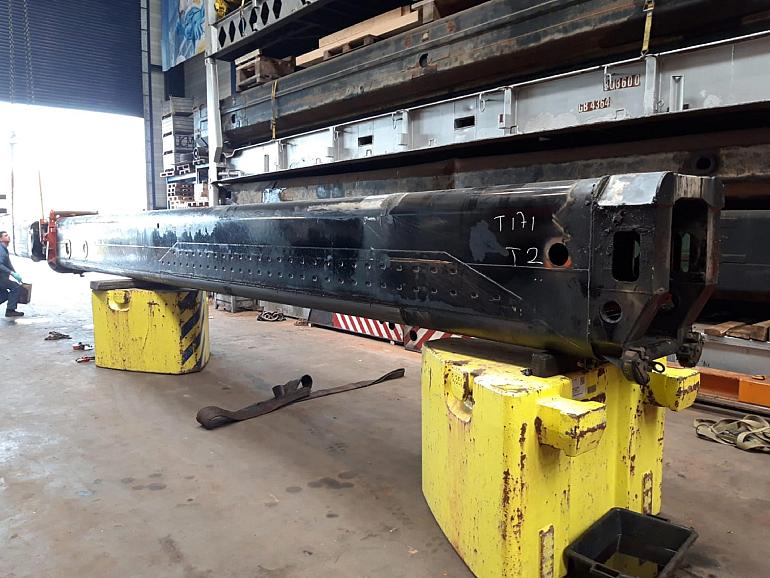 Telescopic boom sections | Demag AC 205 telescopic section 2 | UCM Holland