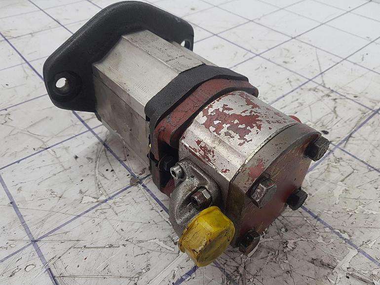 Hydraulic pumps | Rexroth dual gear pump | UCM Holland