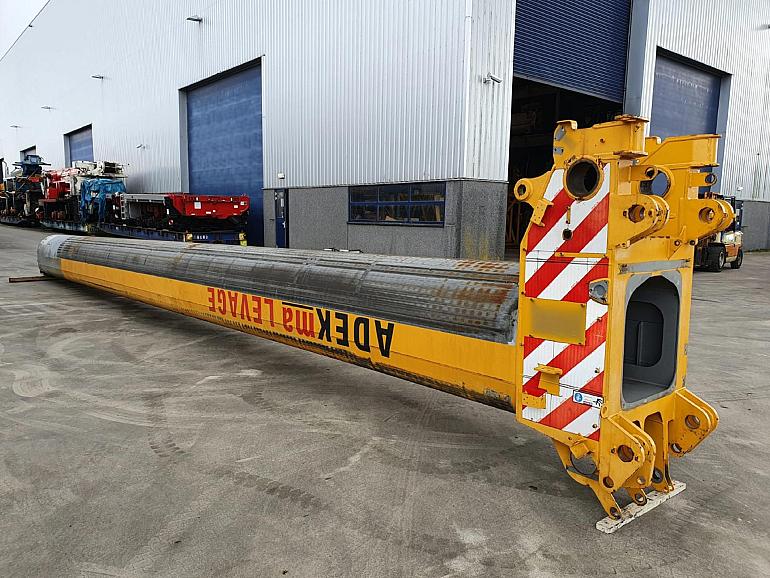 Telescopic boom sections | Liebherr LTM 1300-6.2 telescopic head ...