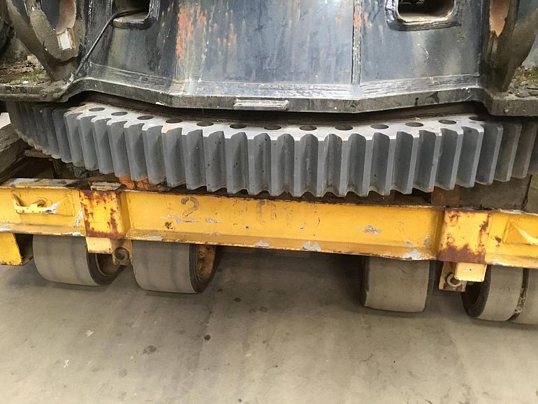 Draaikransen | Demag AC 700 slew bearing | UCM Holland