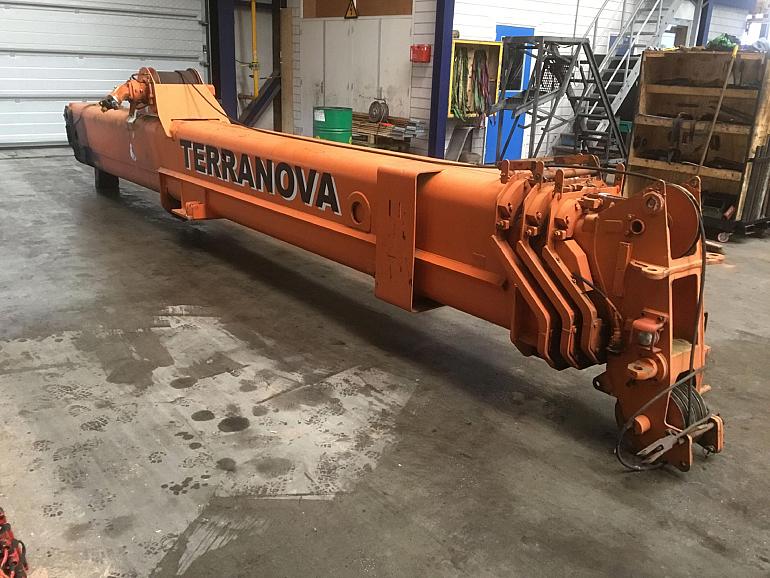 Telescopic boom sections | Demag AC 75 complete boom | UCM Holland