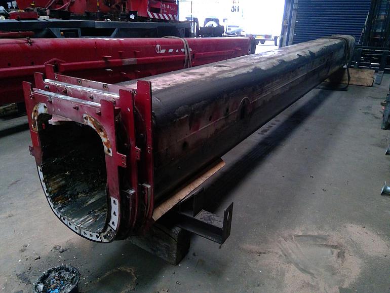 Telescopic boom sections | Grove GMK 3055 telescopic section 1 | UCM ...