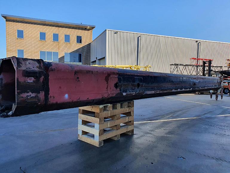 Telescopic boom sections | Krupp 350 GMT tele section 3 | UCM Holland