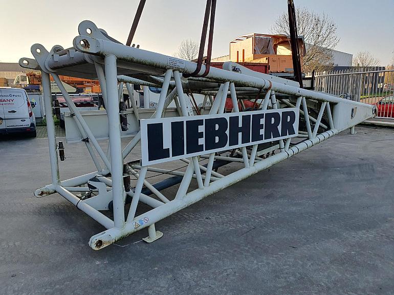 Telescopic boom sections | Liebherr LR 1160 Pivot piece | UCM Holland