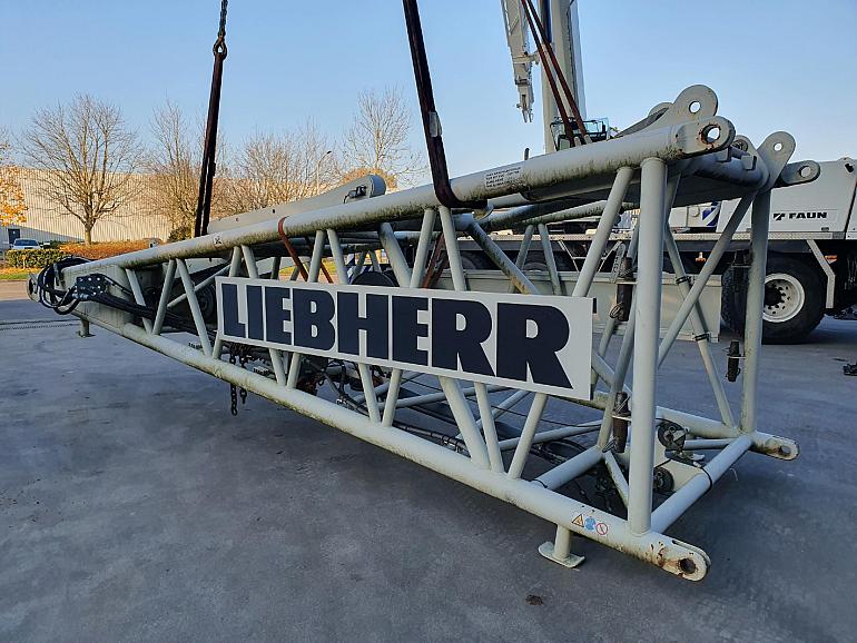 Telescopic boom sections | Liebherr LR 1160 Pivot piece | UCM Holland