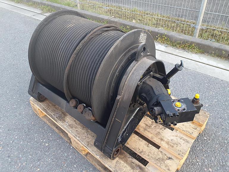 Winches | Liebherr LTM 1080-1 winch | UCM Holland