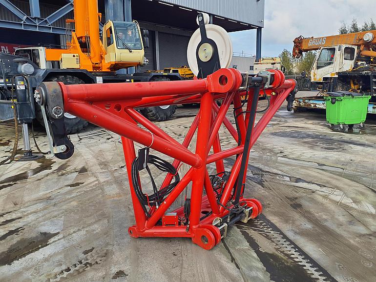 Jibs | Grove GMK 6400 adapter heavy duty jib | UCM Holland Jibs | Grove GMK 6400 adapter heavy duty jib | UCM Holland