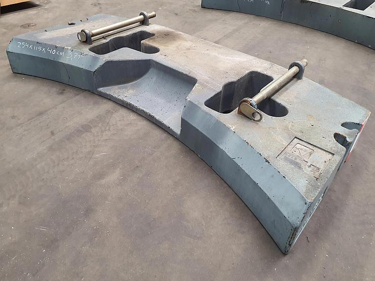 Counterweights | Terex Demag Challenger 4200 counterweight 3.7 Ton ...