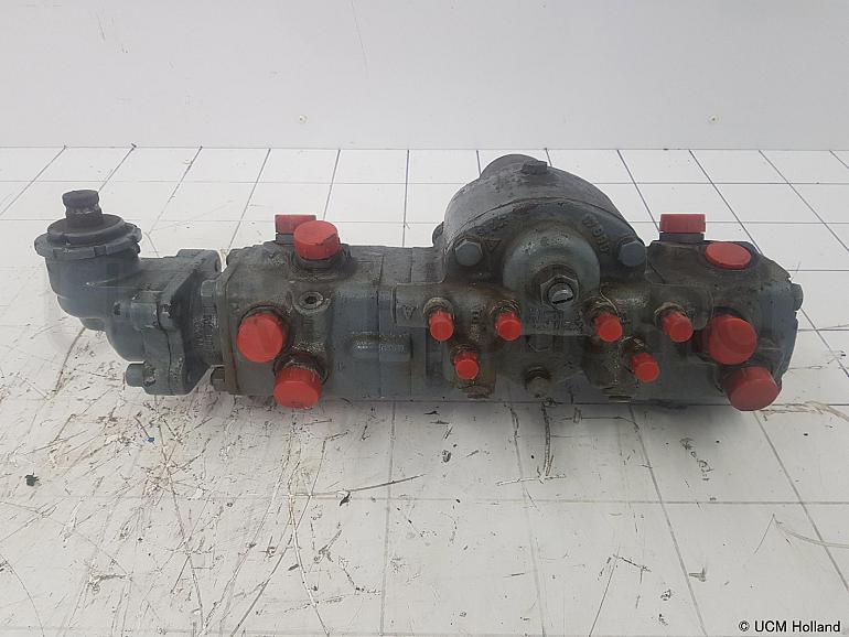 Steering boxes | Liebherr LTM 1070 steering box | UCM Holland