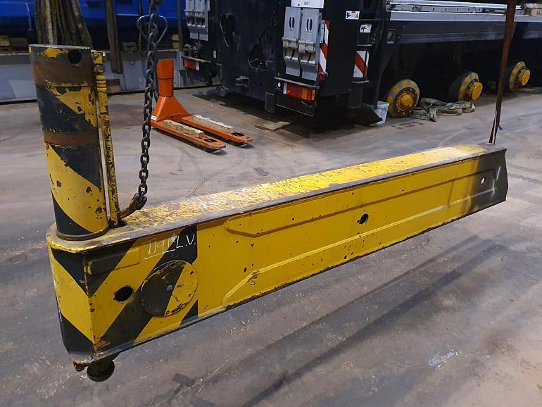 Vigas voladizas | Liebherr LTM 1050-1 sliding beam complete front | UCM ...