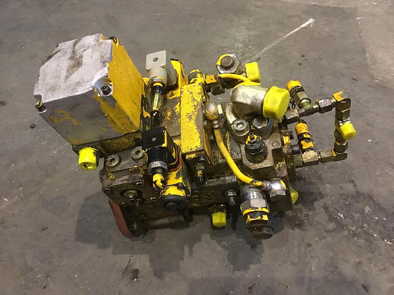 Hydraulic pumps | Liebherr LTM 1200 variable pump | UCM Holland