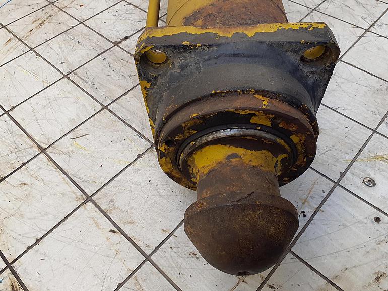 Outrigger cylinders | Faun HK-40 outrigger cylinder | UCM Holland